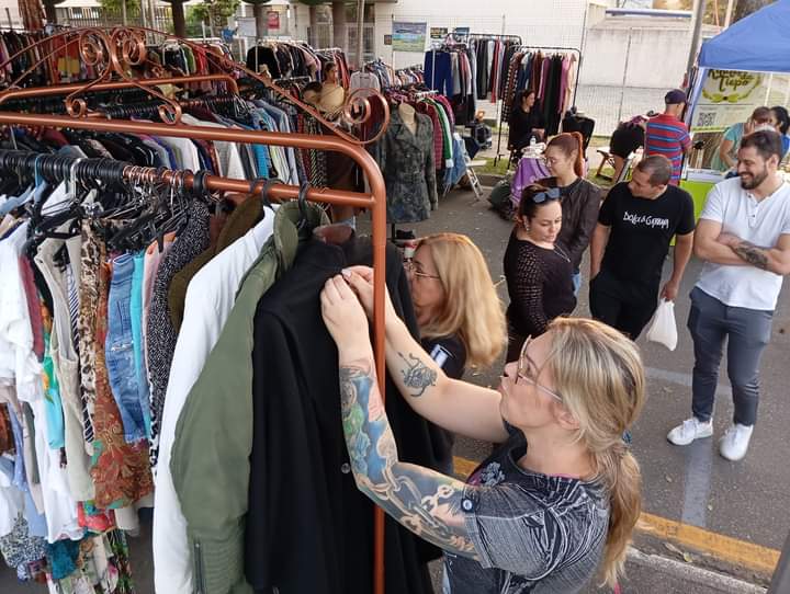 FEIRA DE BRECHÓS ACONTECE ESSE FINAL DE SEMANA EM ARAUCÁRIA – Araucária ... FEIRA DE BRECHÓS ACONTECE ESSE FINAL DE SEMANA EM ARAUCÁRIA – Araucária ...